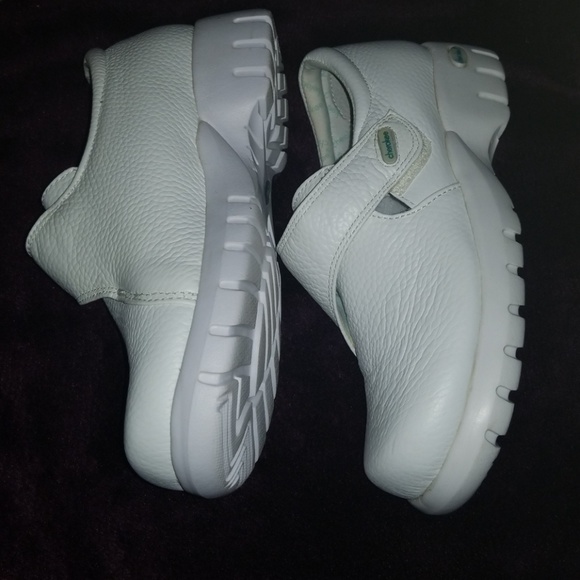 Cherokee | Shoes | Cherokee Inspired Comfort 65 Like New Nurse Shoes ...